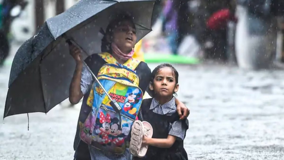 ତେଲେଙ୍ଗାନାରେ ବର୍ଷାର ବିତ୍ପାତ: ବିପଦରେ ୧୫୦୦ରୁ ଅଧିକ ଲୋକଙ୍କ ଜୀବନ | Heavy ...