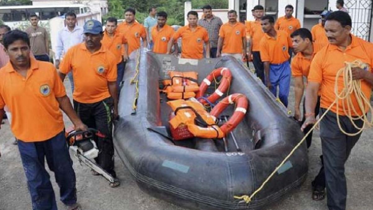 ବନ୍ୟା ସତର୍କତା : 9 ଜିଲ୍ଲାରେ 10 ଓଡ୍ରାଫ୍ ଓ ଏନଡିଆରଏଫ୍ ଟିମ୍ ମୁତୟନ, ସଜାଗ ରହିଛନ୍ତି ଅଗ୍ନିଶମ ବାହିନୀ ...